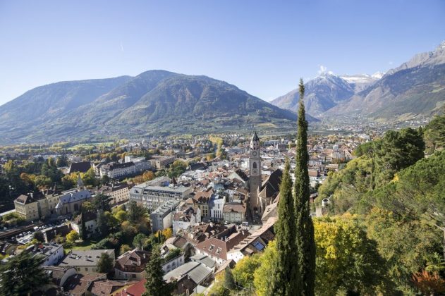 Scena bij Merano is de meest relaxte regio van Zuid-Tirol ...
