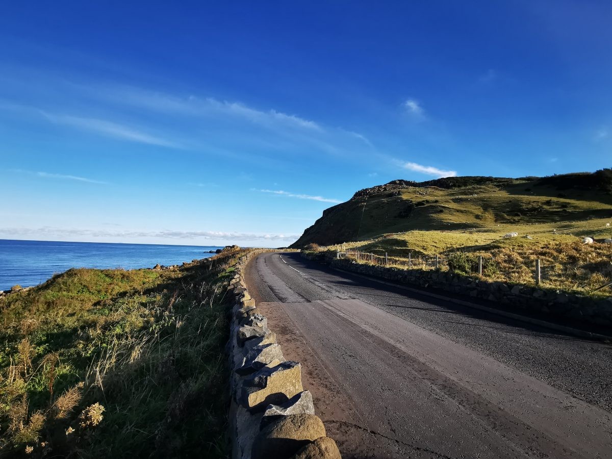 De Causeway Coastal Route. Is dit 's werelds mooiste roadtrip ...